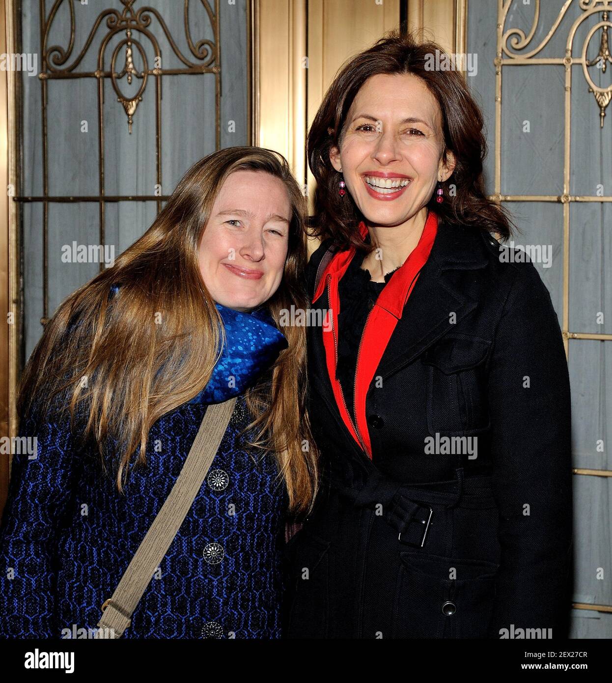 Jessica Hecht (R) nimmt am 19. März 2015 an der Opening Night ...