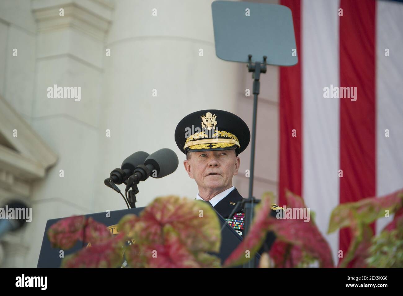 Der Vorsitzende der Joint Chiefs of Staff General Martin Dempsey hält ...