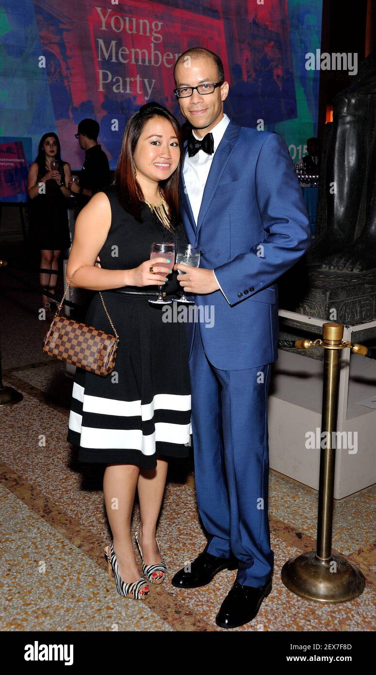 Kami Tran und Ben Brown besuchen die Young Members Party 2015 des ...