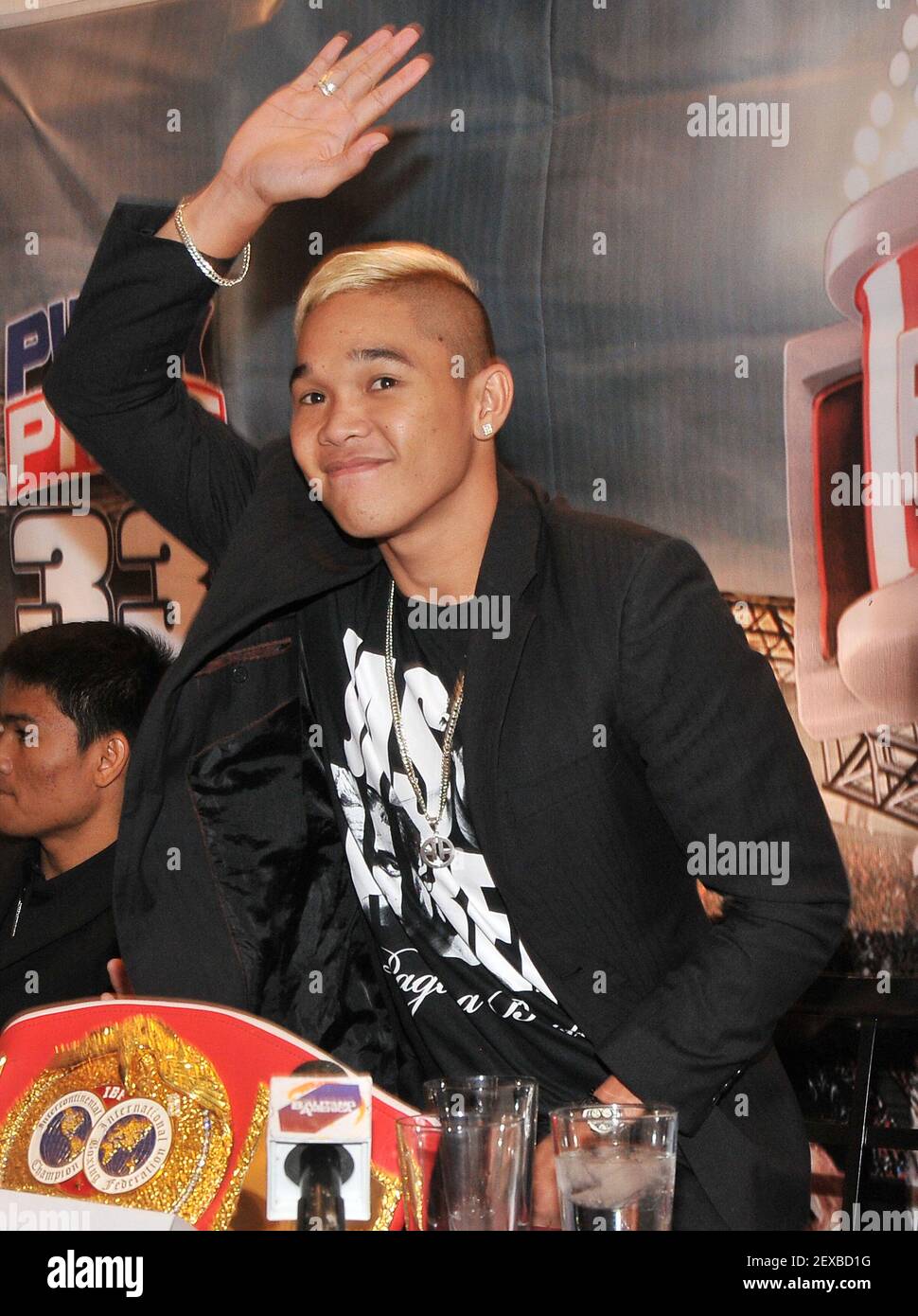Philippinen WBO Intercontinental Jr. Featherweight Champion Boxer ...