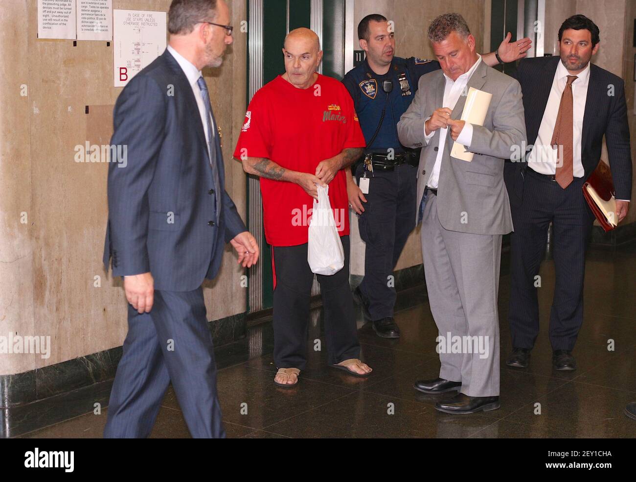 Der bekannte Gangster Joseph Isgro, der als Plattenproduzent ...