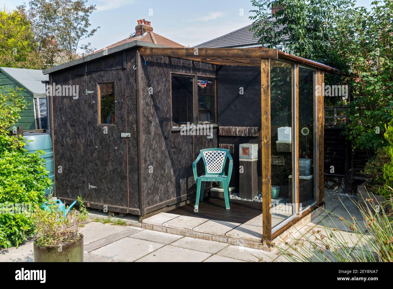 Veranda unterstand -Fotos und -Bildmaterial in hoher Auflösung – Alamy