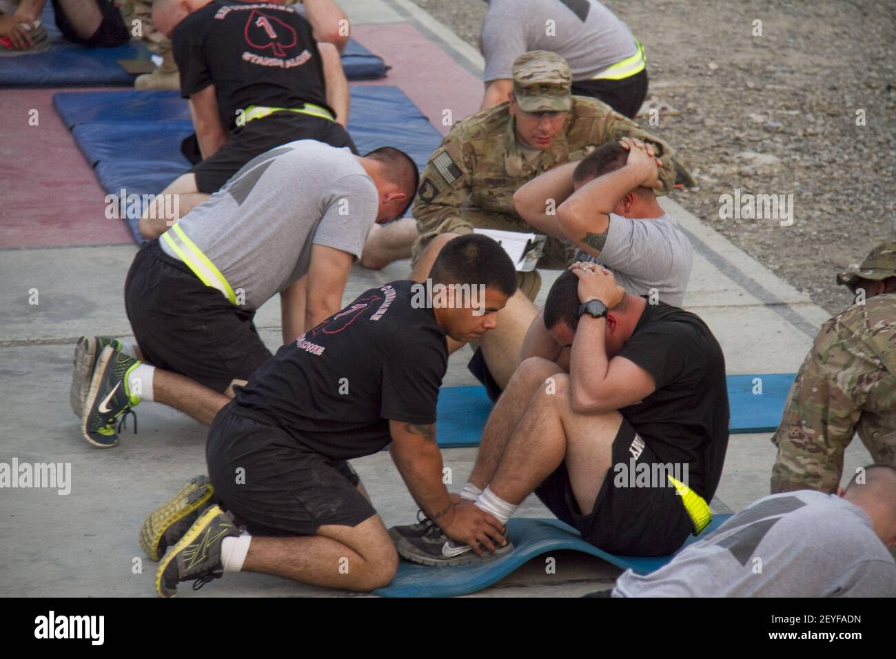 Army physical fitness test -Fotos und -Bildmaterial in hoher Auflösung ...