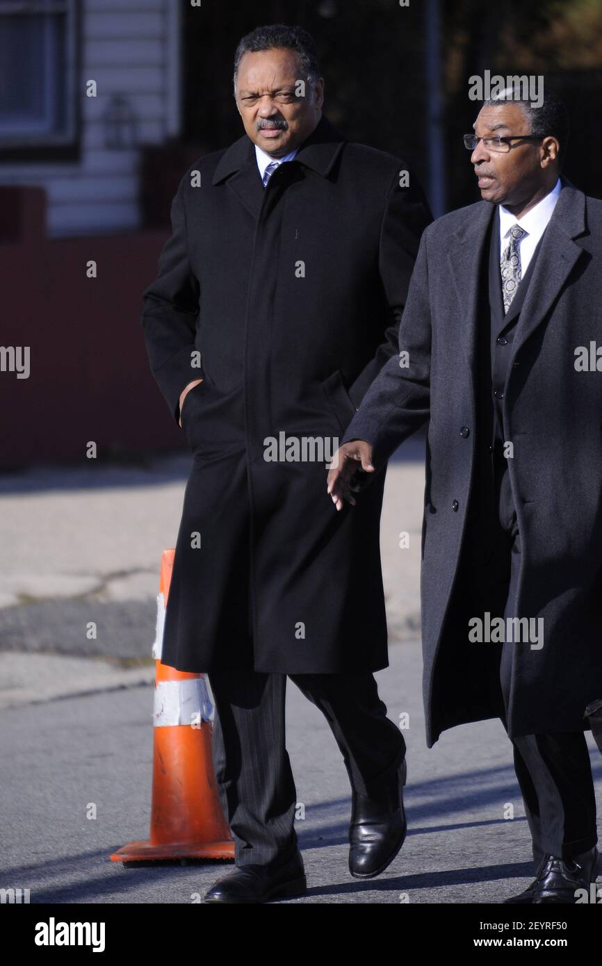 18. Februar 2012 - Newark - Reverand Jesse Jackson (L) wird gesehen ...