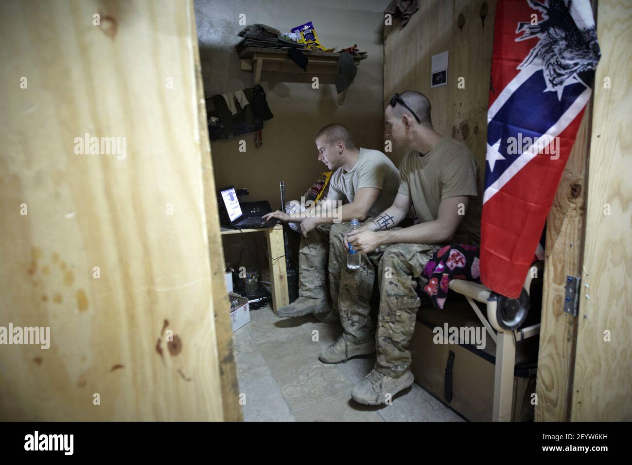 23. Juni 2012 - Pech River Valley, Afghanistan -im Kampf Oupost ...