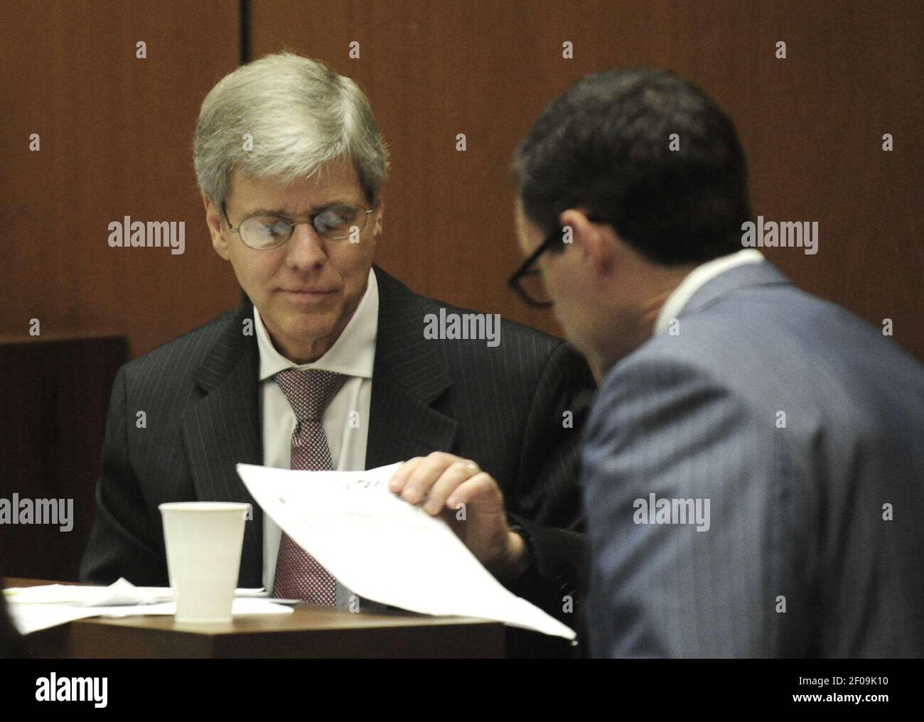 24. Oktober 2011 - Los Angeles, Kalifornien - Propofol-Experte ...