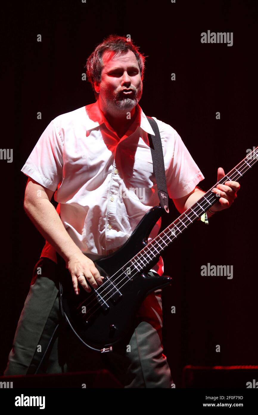 17. April 2010- Indio, Kalifornien- Billy Gould von 'Faith No More ...