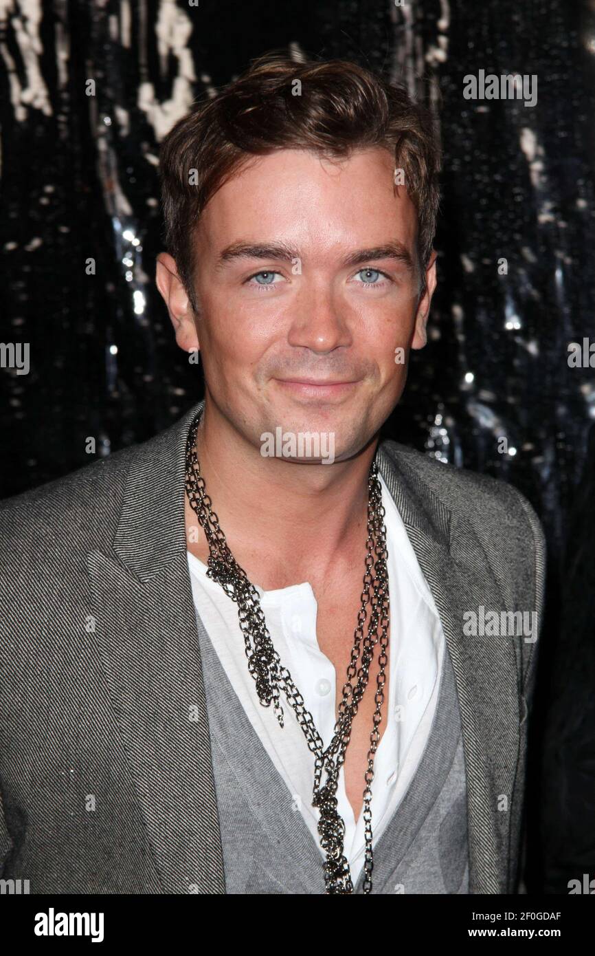 05. Oktober 2010 - Los Angeles, CA - Emrhys Cooper kommt zur Premiere ...