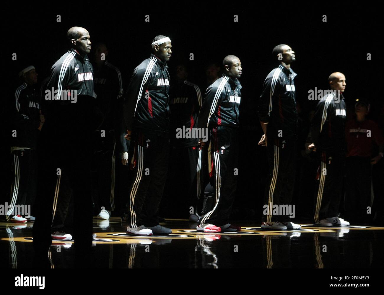 Das Heat's Starting Line up wird vorgestellt, als Miami gegen die New ...