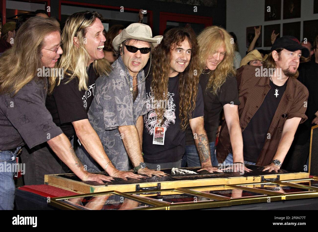 19. August 2005 - Los Angeles, Kalifornien - Iron Maiden (L-R) Dave ...
