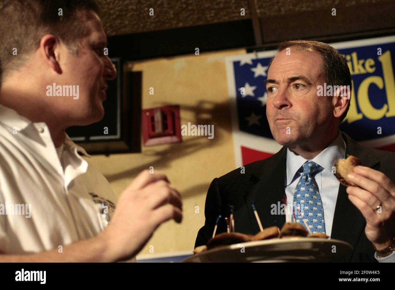 7. Januar 2008 - Concord, NH - Besitzer Bryan Shea Uhren als ...