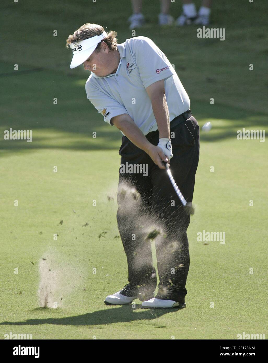 Tim Herron trifft auf die 18th Green während einer Playoff bei der Bank ...