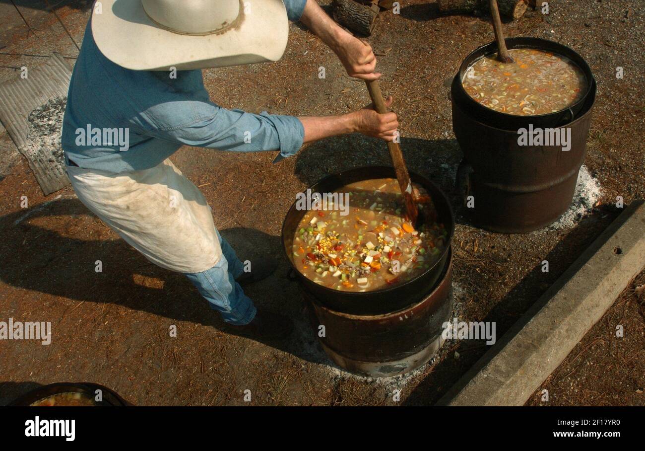 KRT US NACHRICHTENGESCHICHTE TRÄGE: WEA-KATRINA KRT FOTO VON CHRIS ...