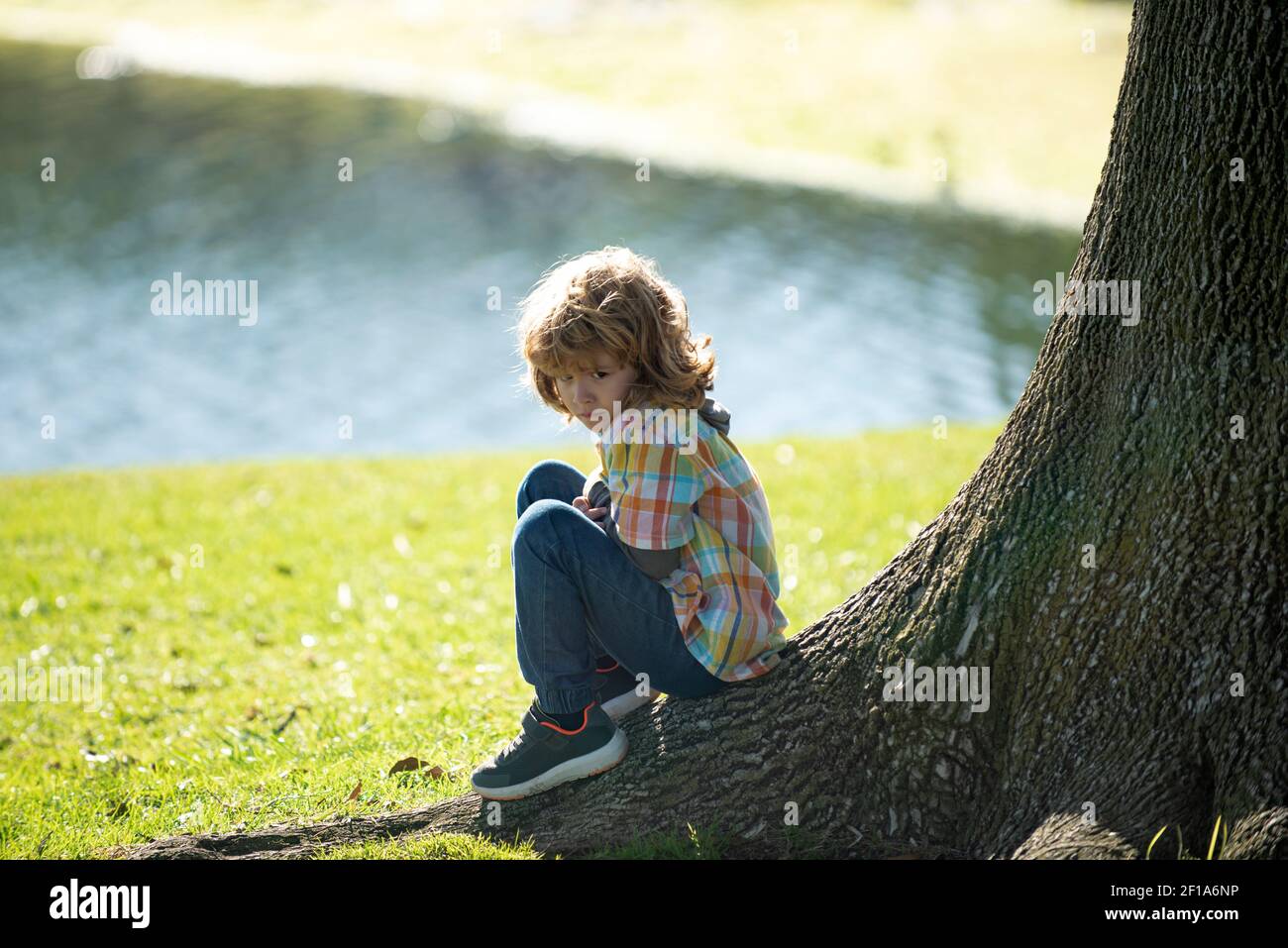 Kinder Depression, Probleme. Einsames Kind. Einsamkeit Kind. Kinder ...