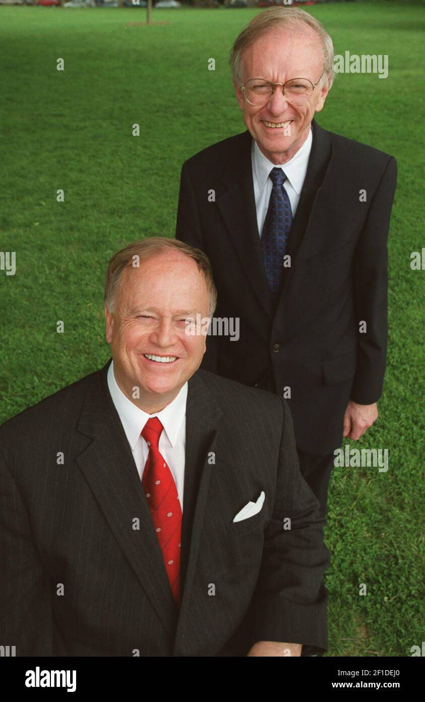 KRT US NEWS STORY TRÄGE: OBIT-COVERDELL KRT FOTO VON GEORGE BRIDGES ...