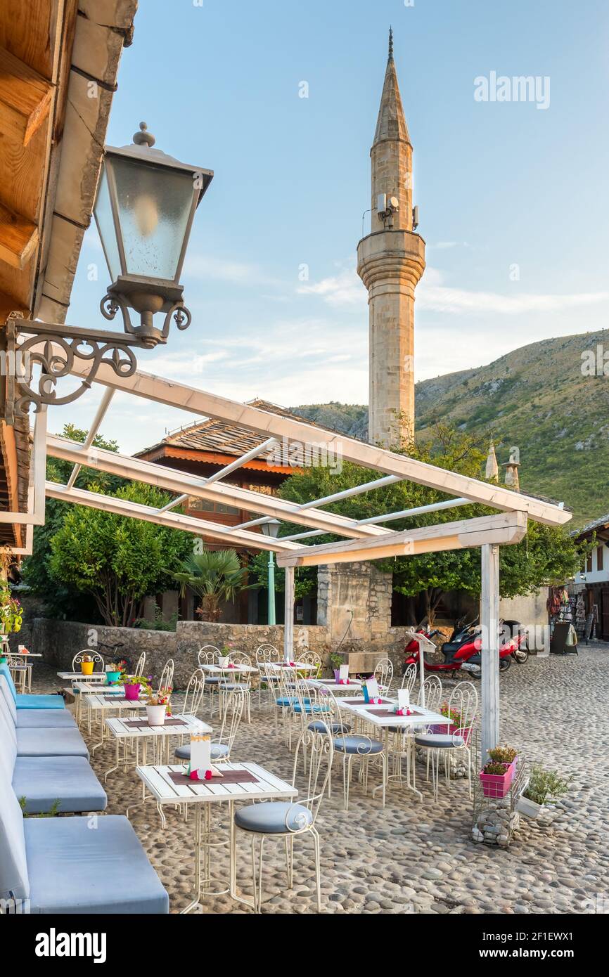 Das minarett der moschee in der altstadt Stockfotos und -bilder Kaufen ...