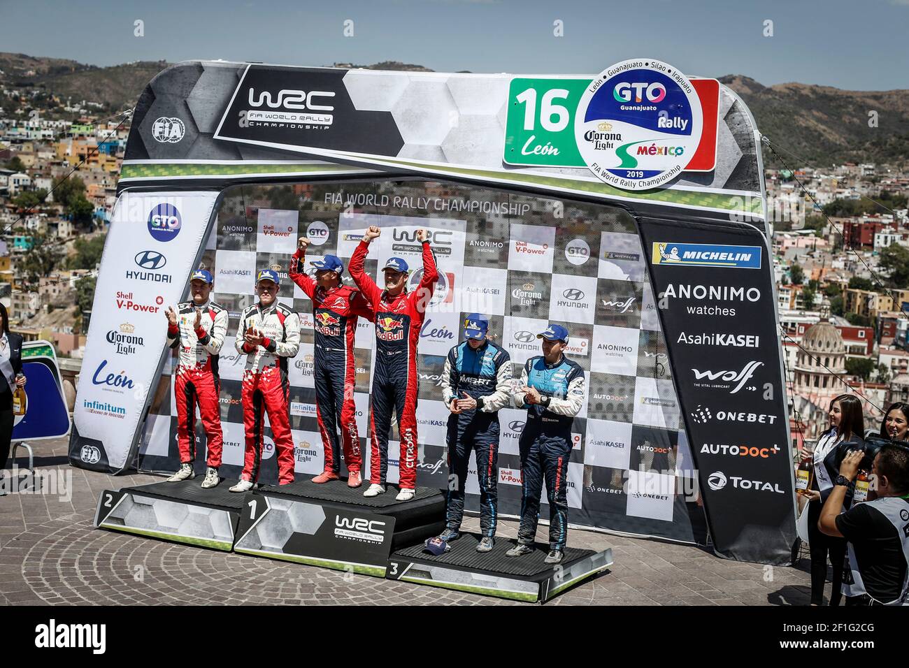 08 TANAK Ott (EST), JARVEOJA Martin (EST), TOYOTA YARIS, TOYOTA GAZOO RACING WRT, Ambiance 01 ...