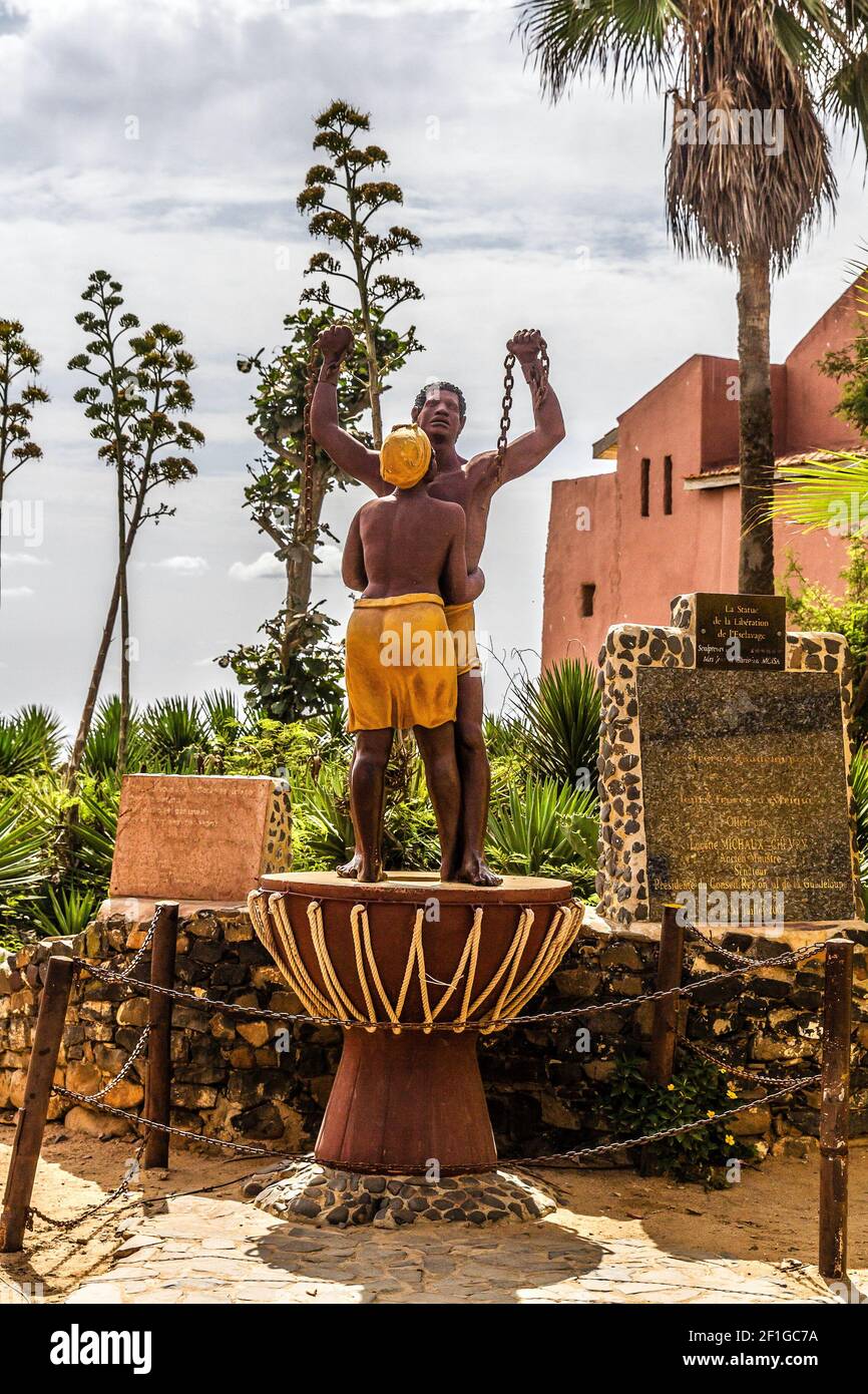 Senegal, Dakar, Statue der Befreiung von der Sklaverei auf der Insel ...