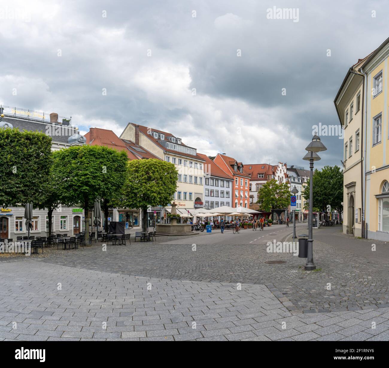 Blick auf den Marienplatz im Herzen des Historische Altstadt von ...