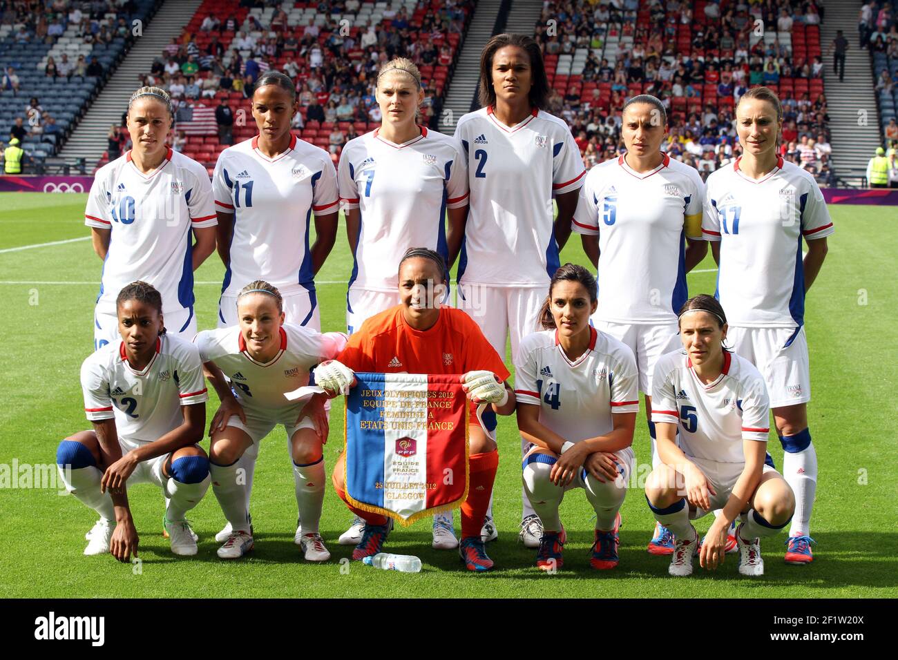 Gaetane thiney french soccer team -Fotos und -Bildmaterial in hoher ...