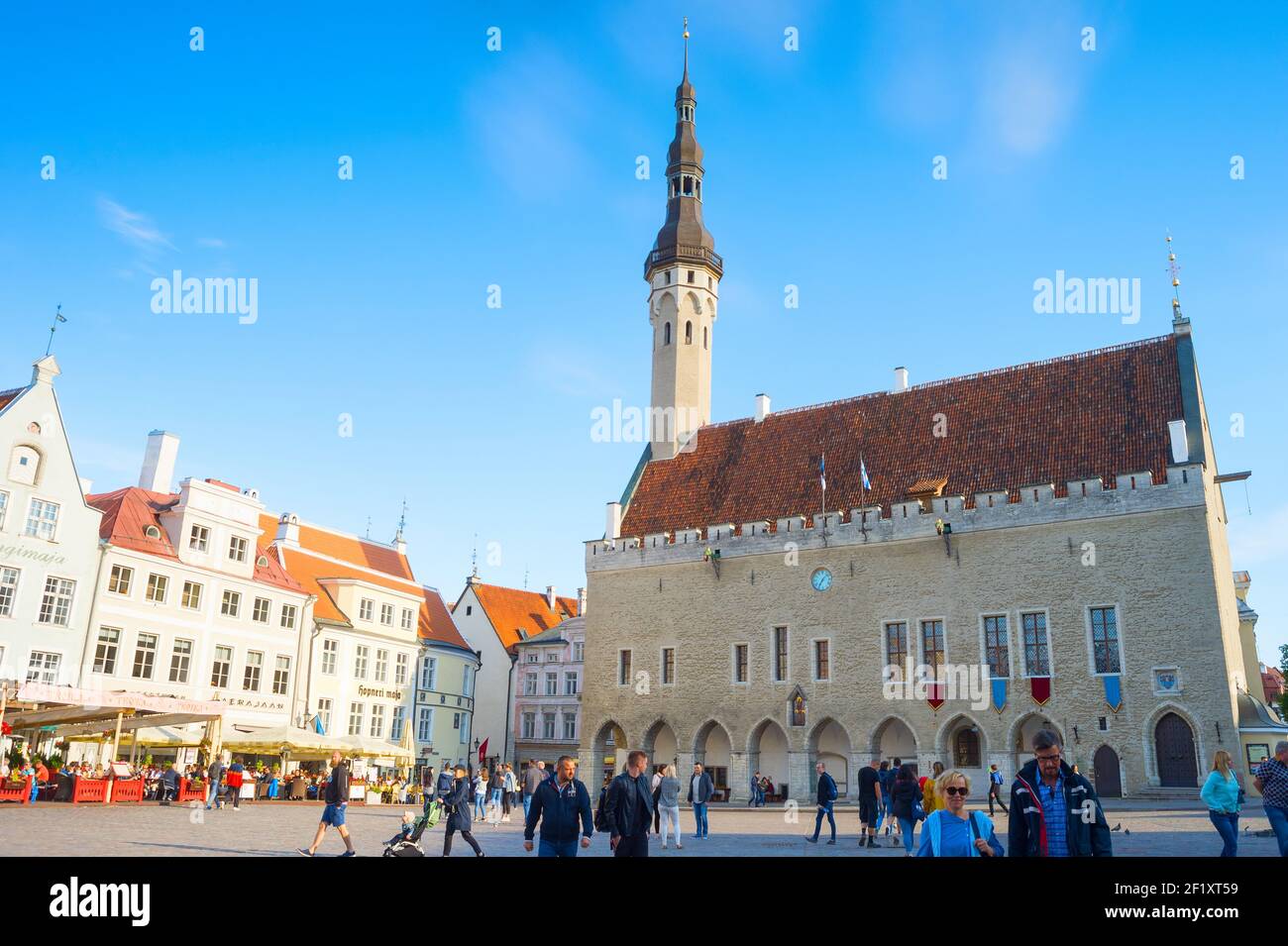 Tallinn marketplace historic -Fotos und -Bildmaterial in hoher ...
