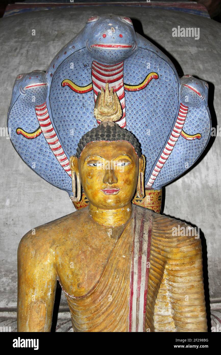 Muchalinda Cobra Hood Schutz der Lord Buddha Bild am Maharajalena Cave ...