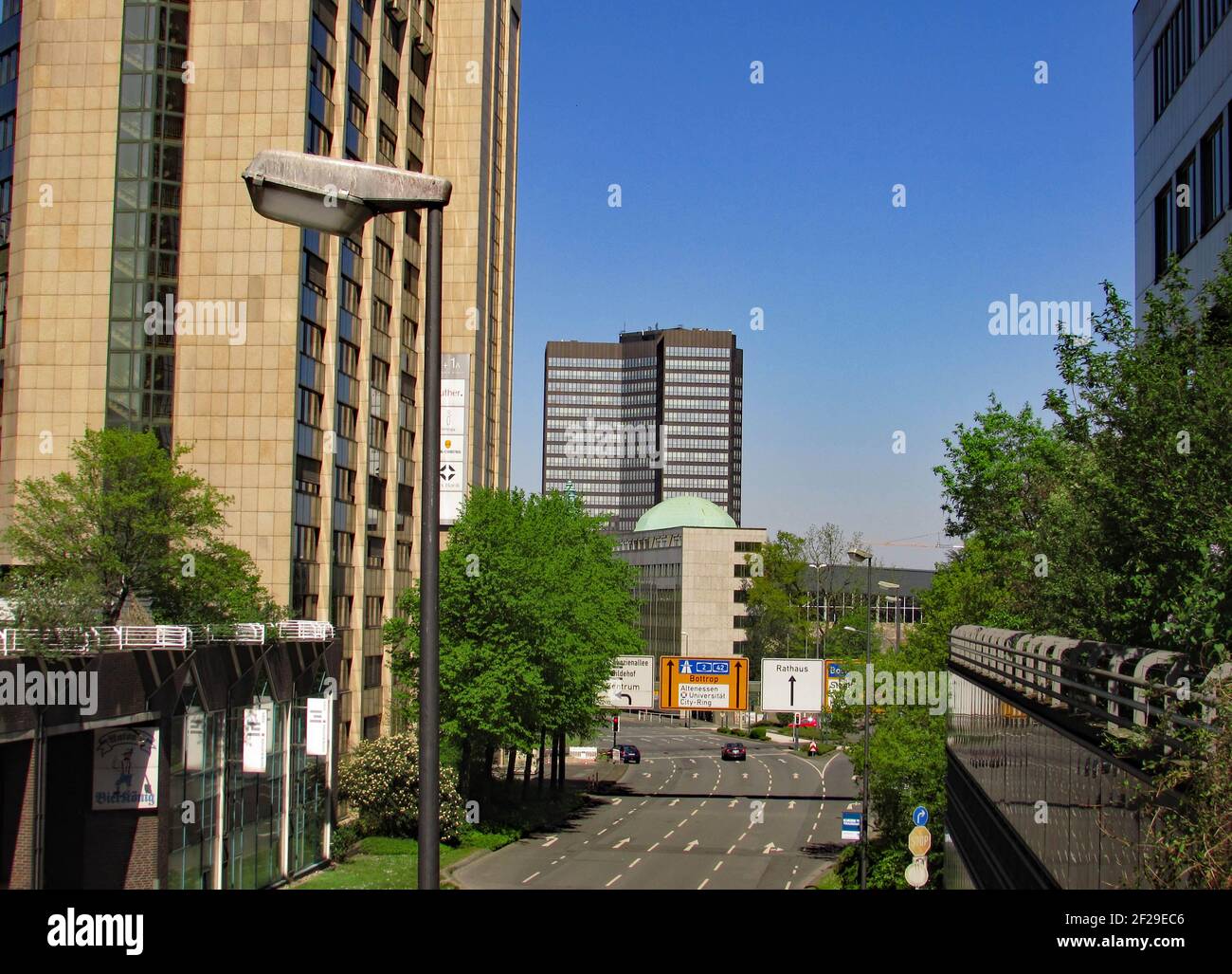 Stadt essen rathaus -Fotos und -Bildmaterial in hoher Auflösung – Alamy