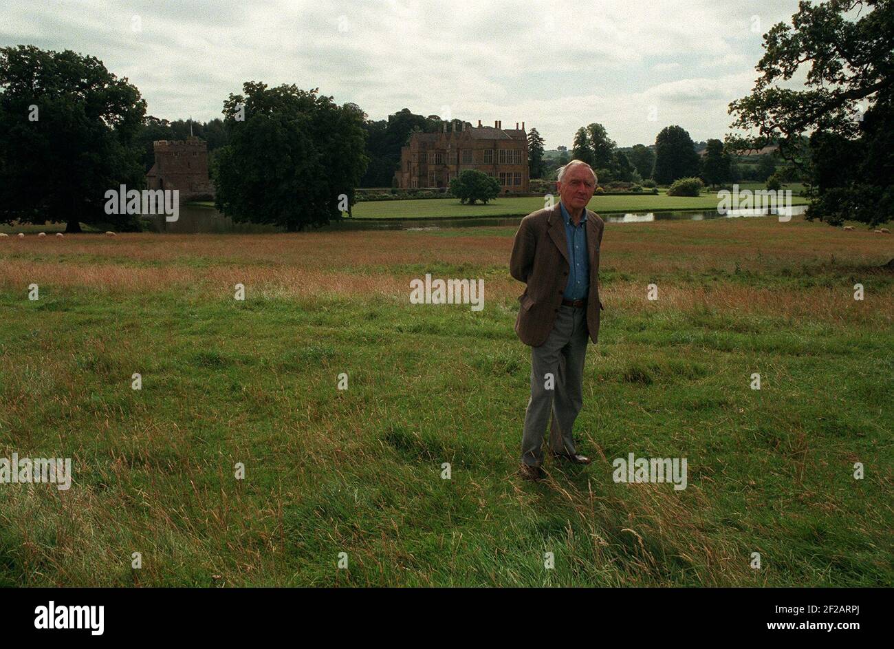 Lord castle -Fotos und -Bildmaterial in hoher Auflösung – Alamy