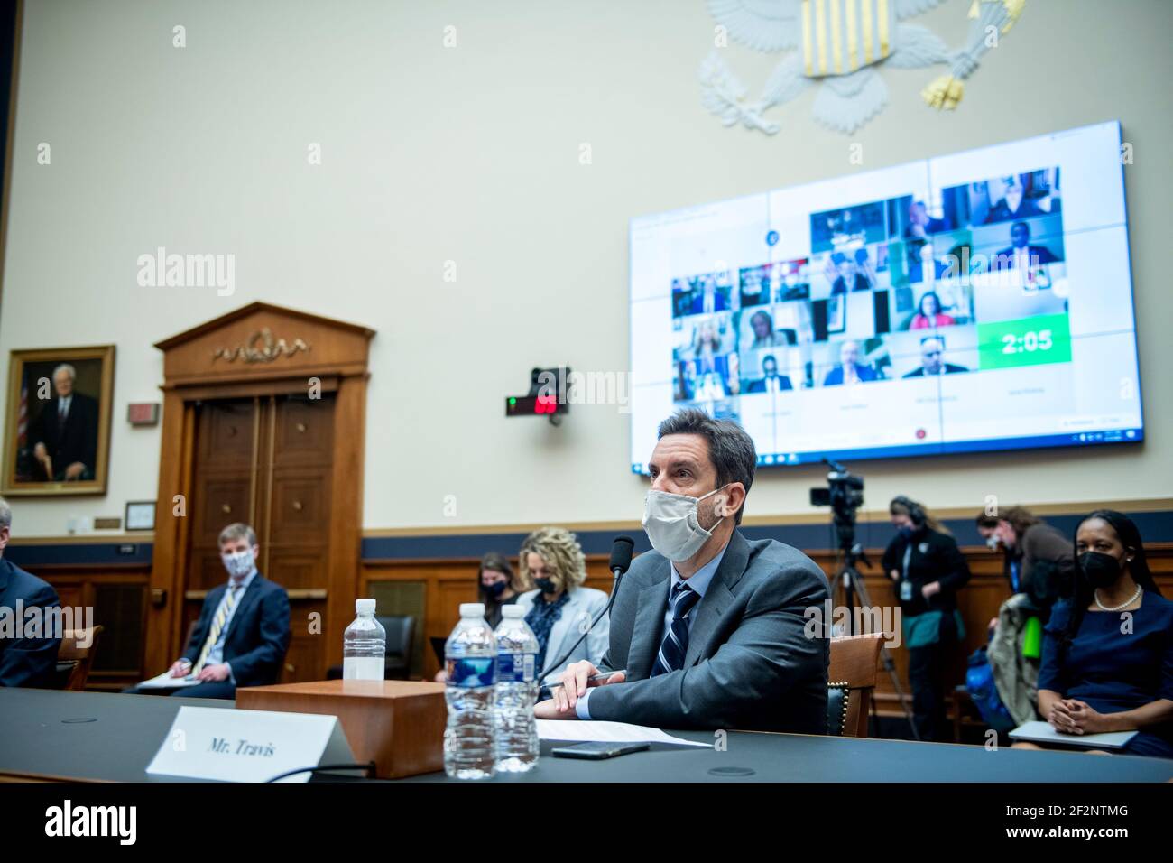 OutKick the Coverage Gründer Clay Travis reagiert auf Fragen während ...