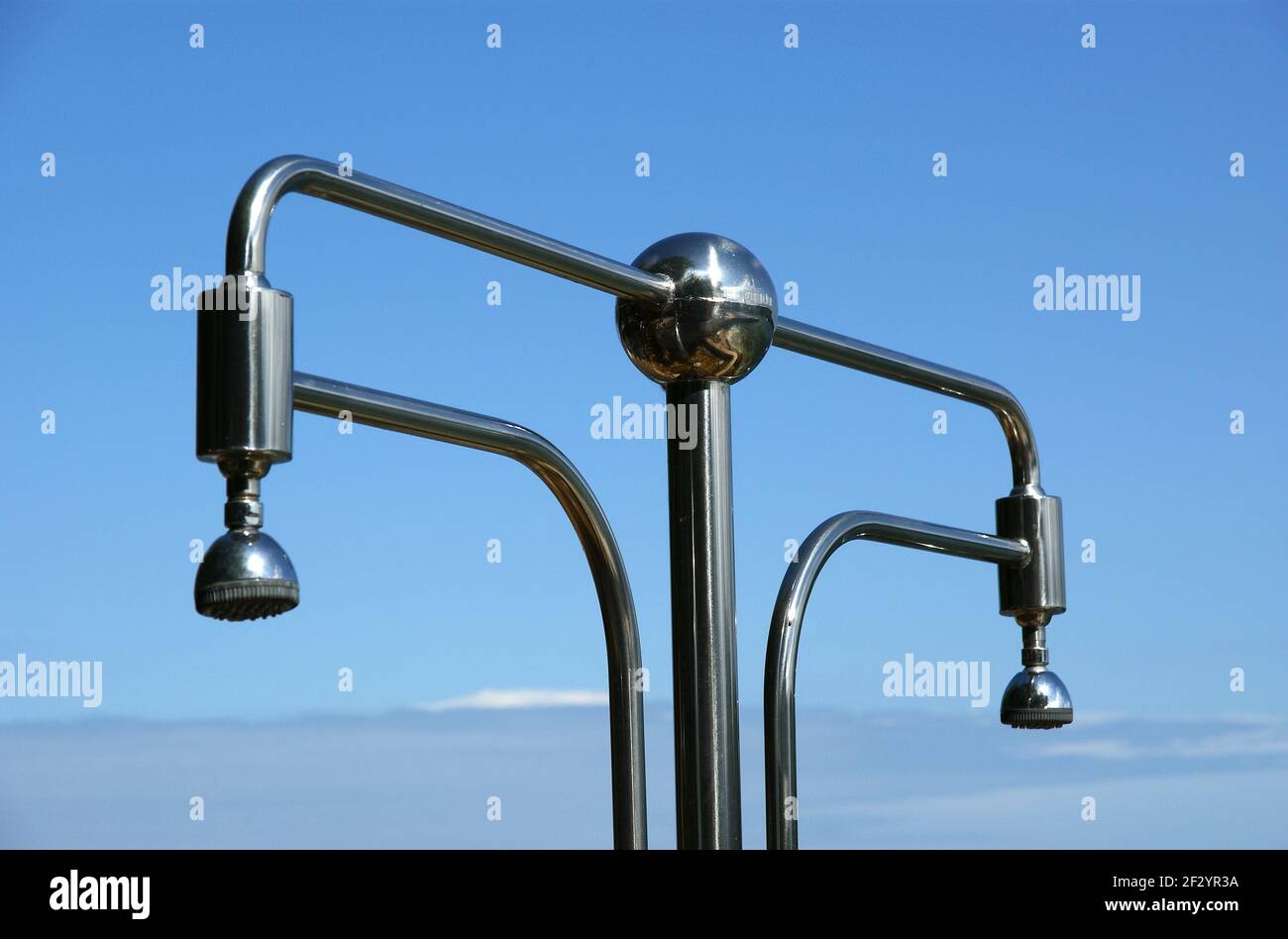 Stranddusche und toilette -Fotos und -Bildmaterial in hoher Auflösung ...