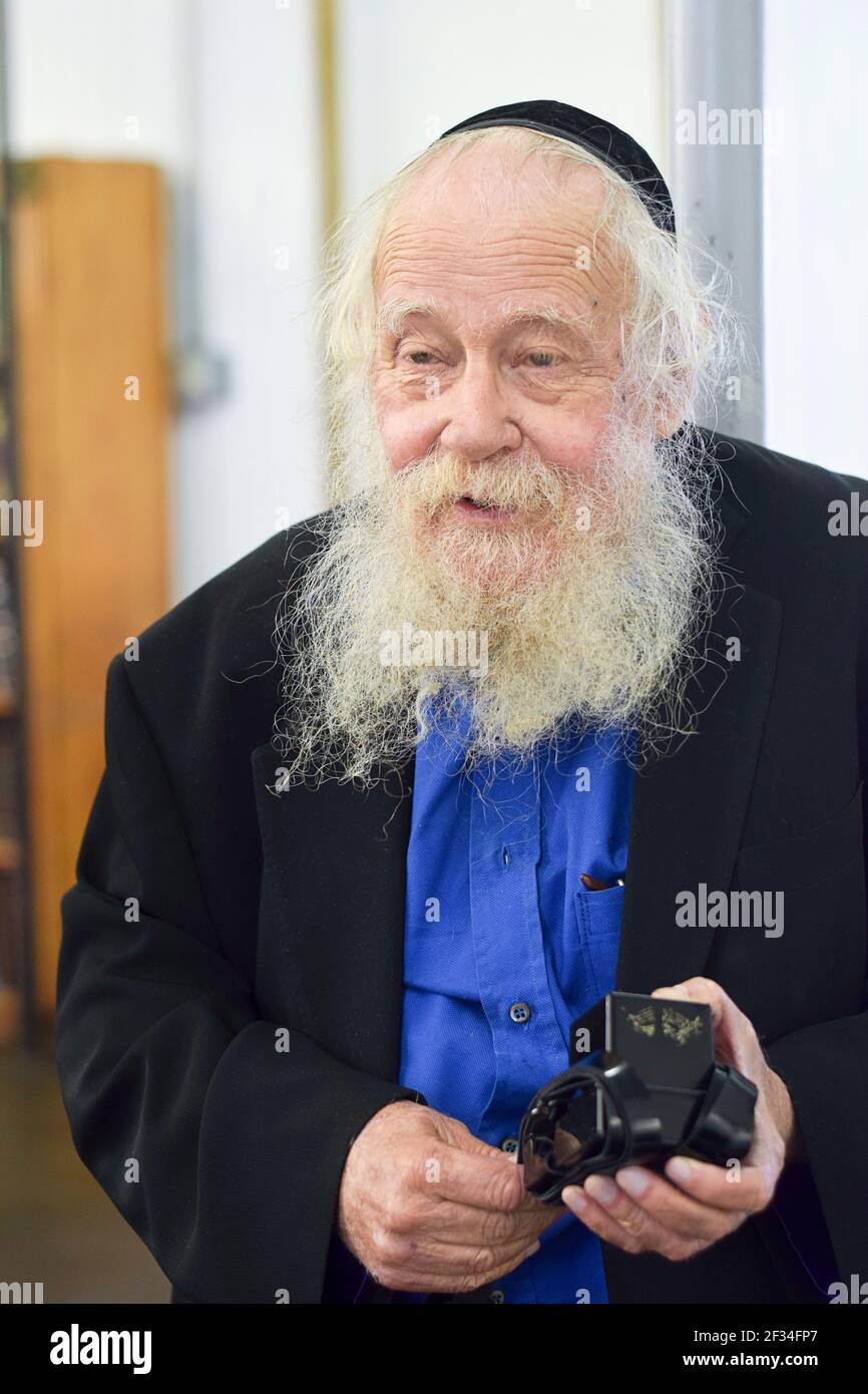 Rebbes ohel -Fotos und -Bildmaterial in hoher Auflösung – Alamy