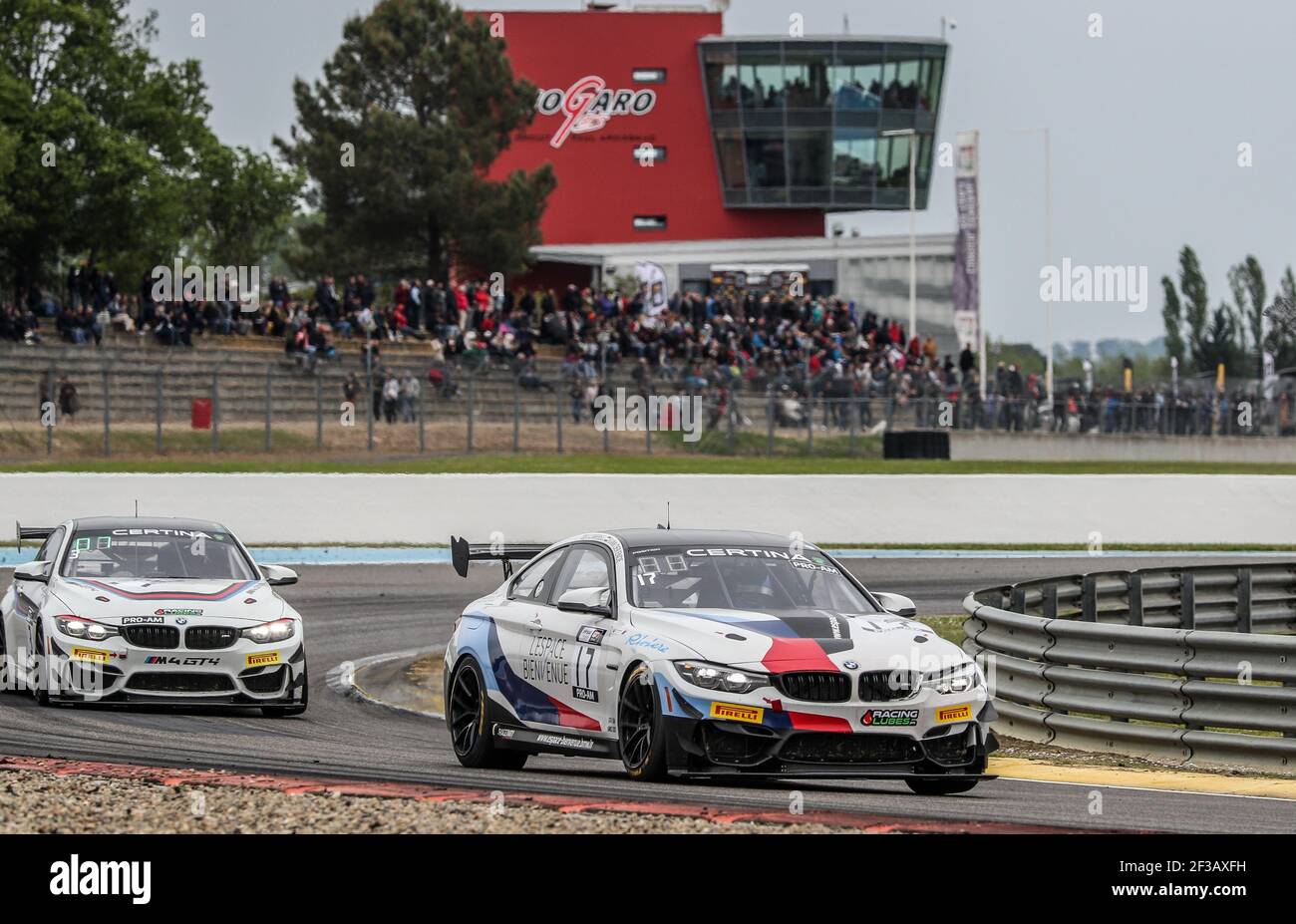 Lespace bienvenue -Fotos und -Bildmaterial in hoher Auflösung – Alamy