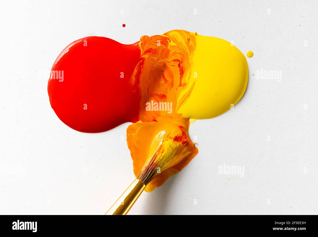 Mixing paint -Fotos und -Bildmaterial in hoher Auflösung – Alamy