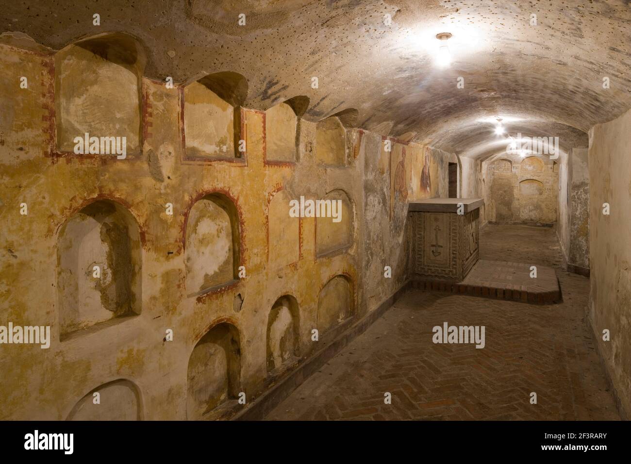 Mit gruft -Fotos und -Bildmaterial in hoher Auflösung – Alamy