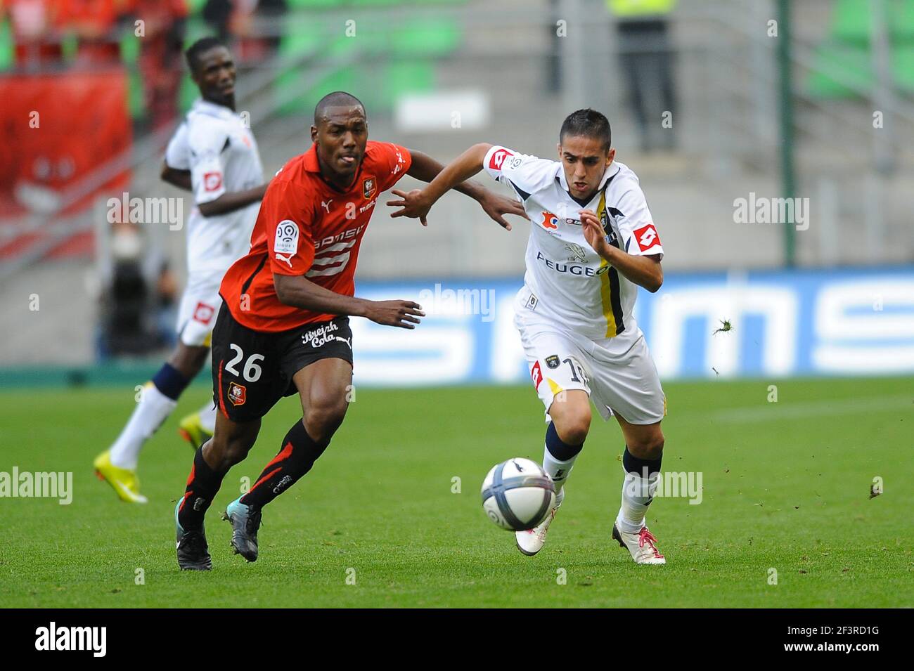 FUSSBALL - FRANZÖSISCHE MEISTERSCHAFT 2010/2011 - L1 - STADE RENNAIS V ...