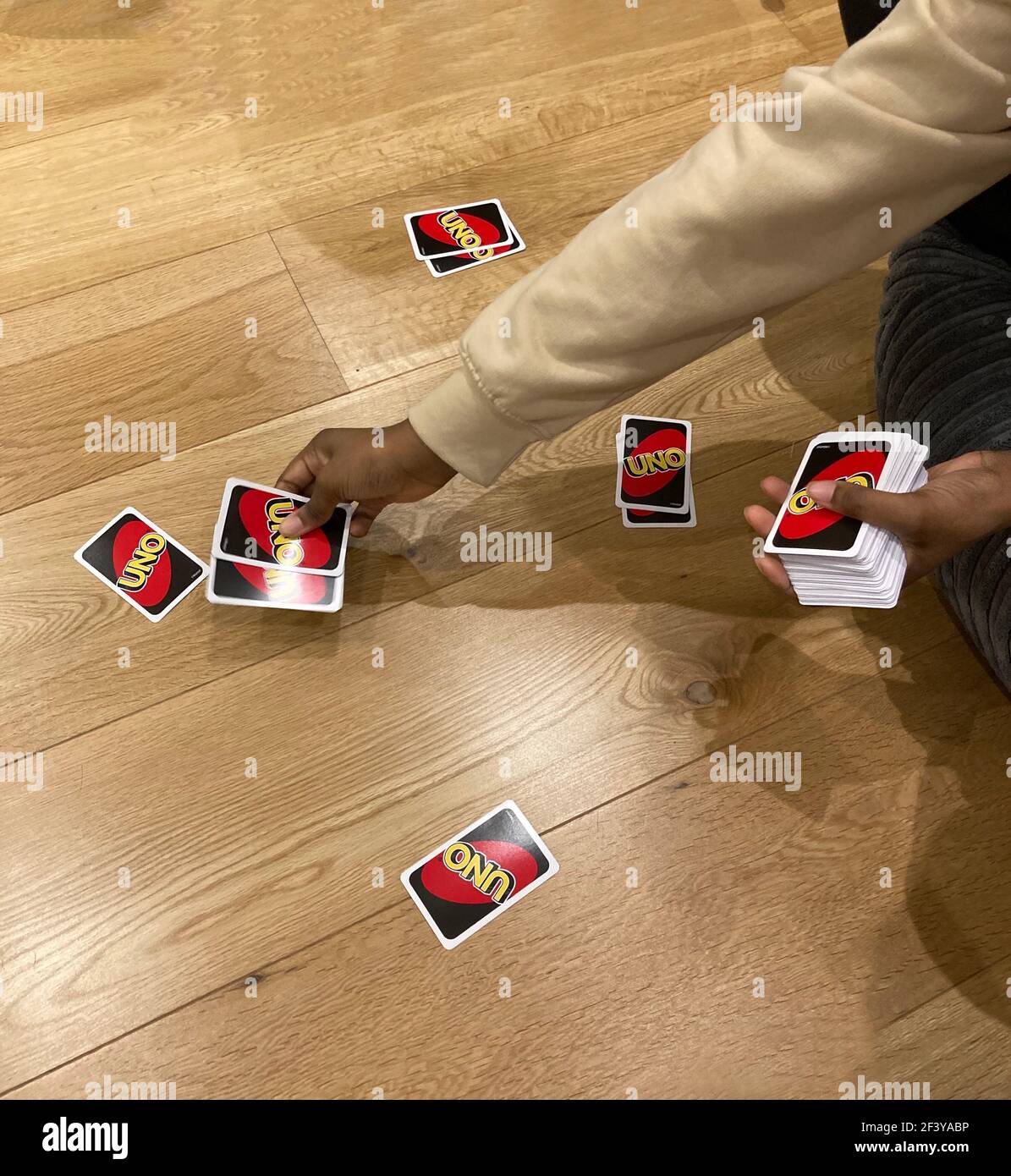 Uno card game by mattel Stockfotos und -bilder Kaufen - Alamy