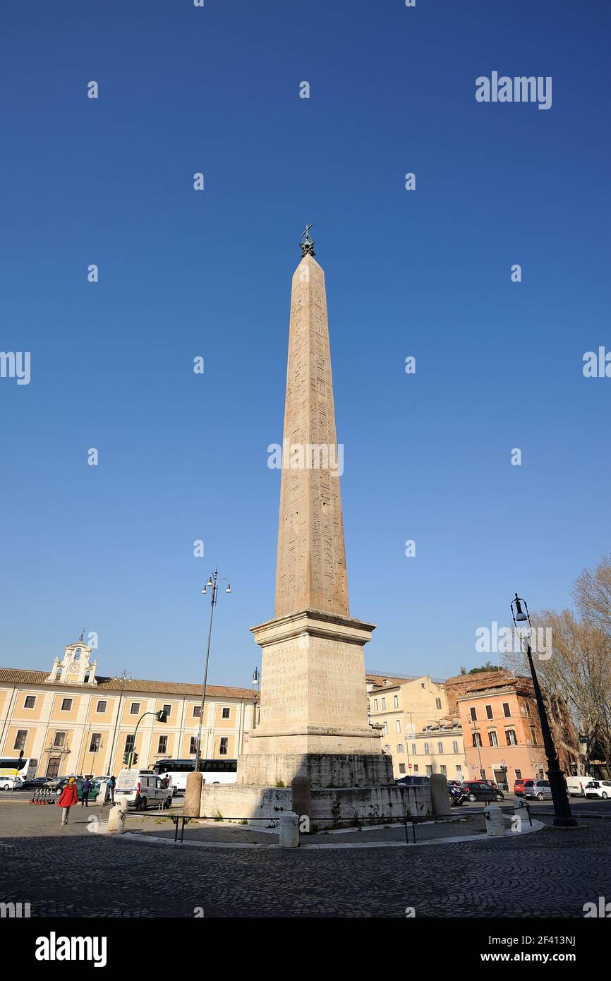 Piazza san giovanni laterano -Fotos und -Bildmaterial in hoher ...