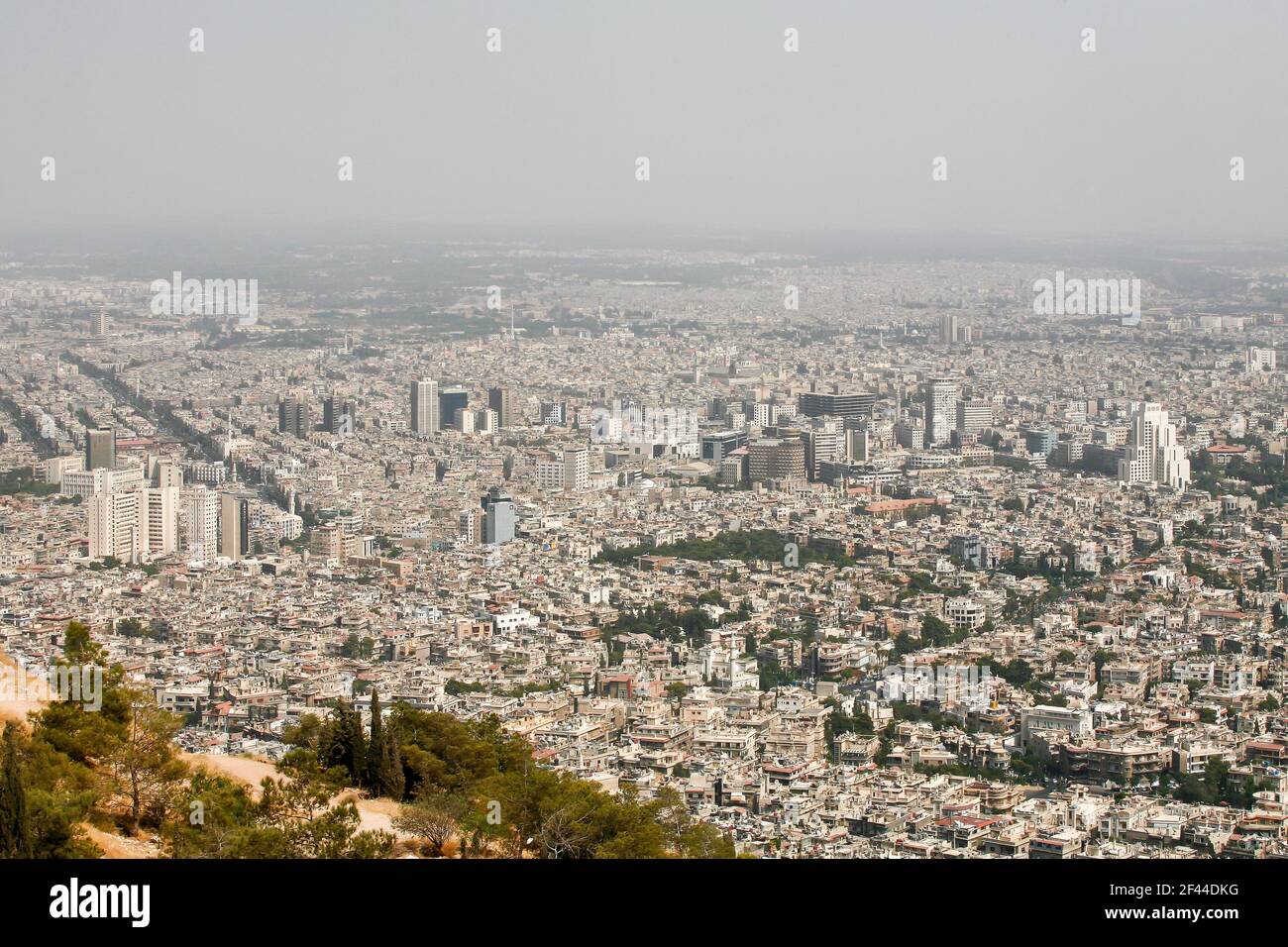 Damascus aerial view syria -Fotos und -Bildmaterial in hoher Auflösung ...