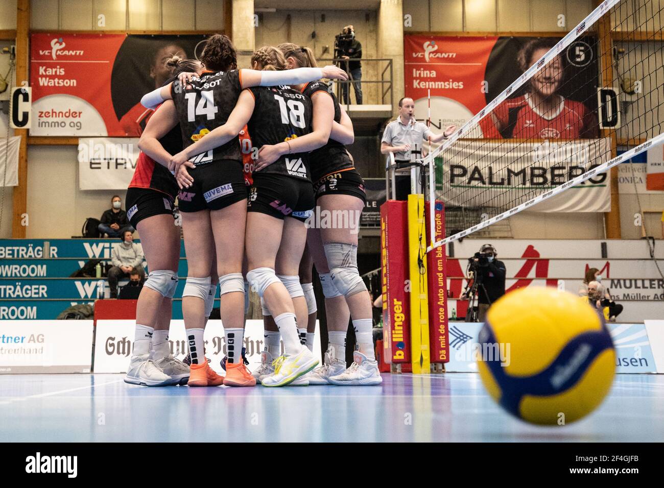 21. März 2021, Schaffhausen, BBC Arena, Volleyball-Halbfinale 4: VC ...