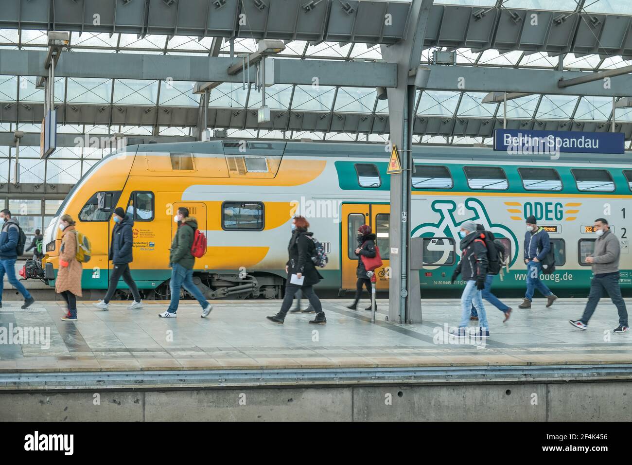 Db bahnsteig -Fotos und -Bildmaterial in hoher Auflösung – Alamy