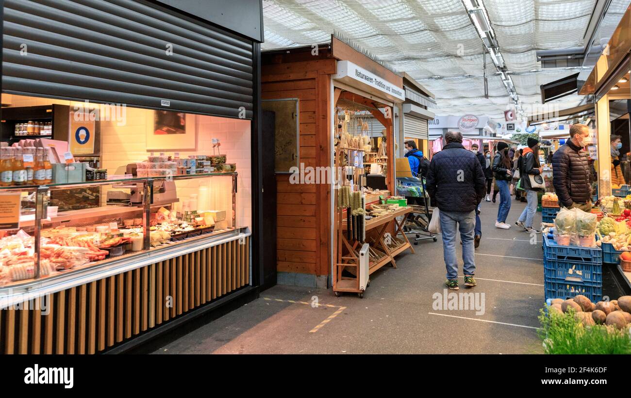 Carlsplatz markt -Fotos und -Bildmaterial in hoher Auflösung – Alamy