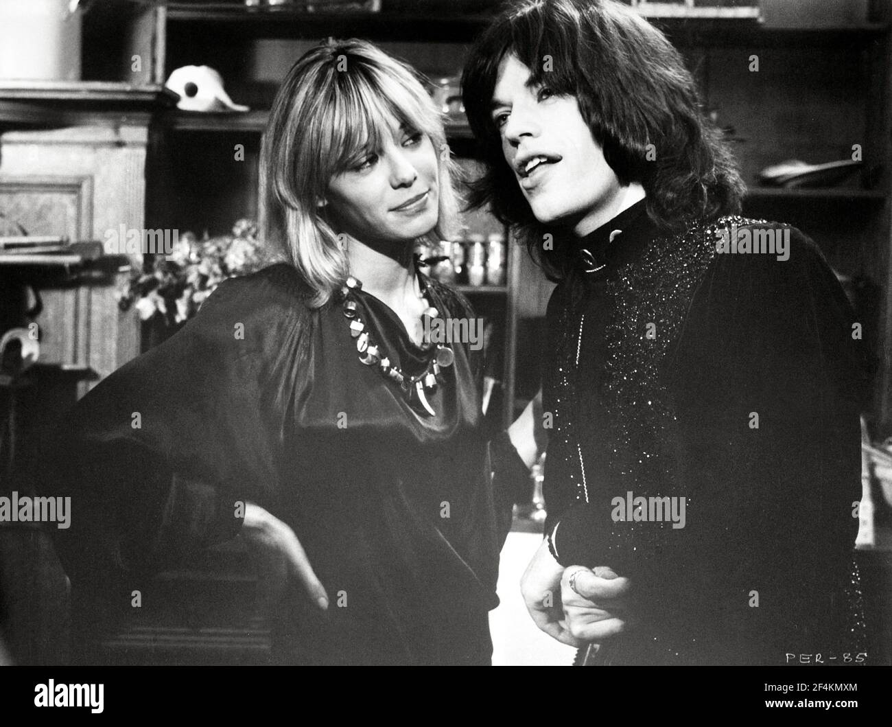 Performance 1970 mick jagger -Fotos und -Bildmaterial in hoher ...