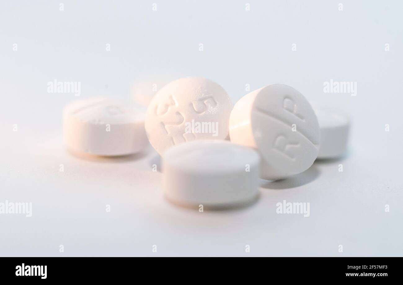 Oxycodon tabletten -Fotos und -Bildmaterial in hoher Auflösung – Alamy