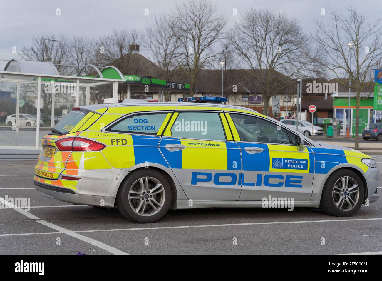 Police car england -Fotos und -Bildmaterial in hoher Auflösung – Alamy