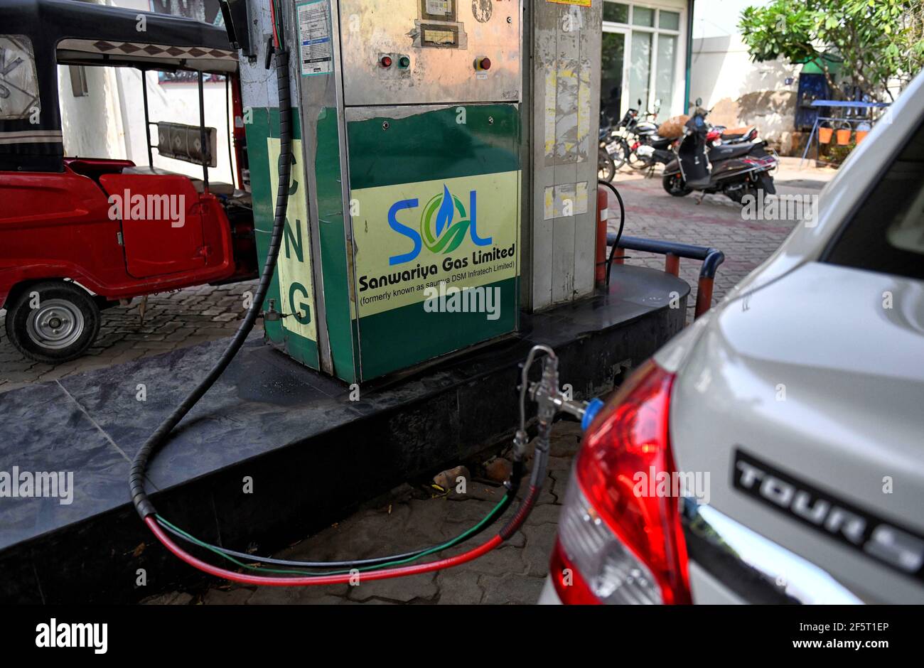 Cng kraftstoff -Fotos und -Bildmaterial in hoher Auflösung – Alamy