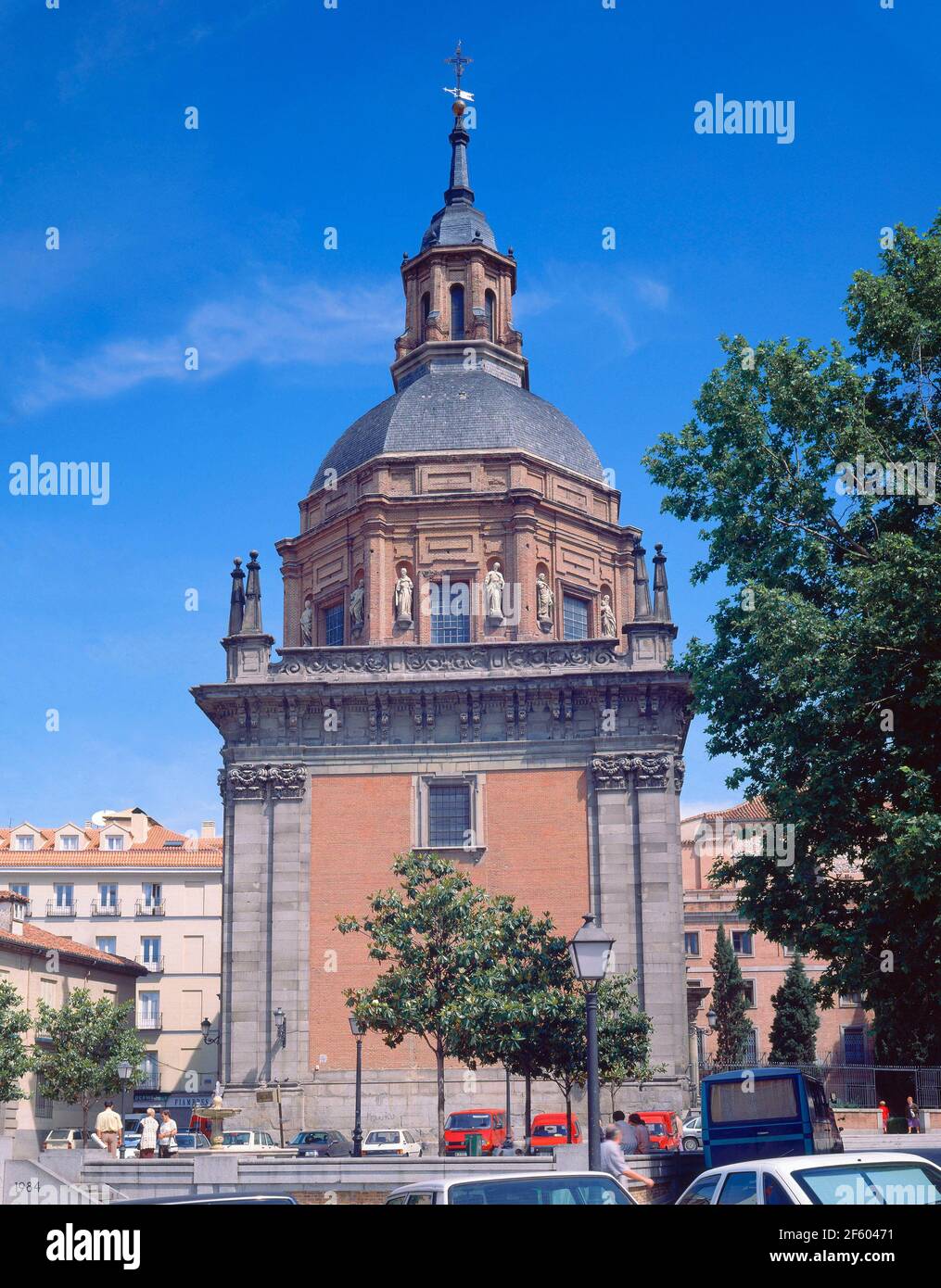 CAPILLA DE SAN ISIDRO EN LA IGLESIA DE SAN ANDRES - SIGLO XVII ...