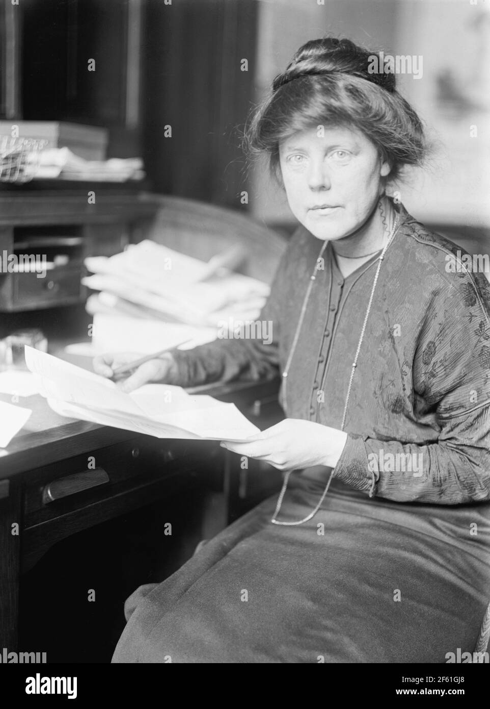 Lucy ewing -Fotos und -Bildmaterial in hoher Auflösung – Alamy