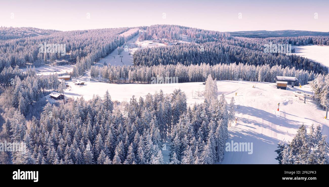 Luftaufnahme von winterberg sauerland -Fotos und -Bildmaterial in hoher ...