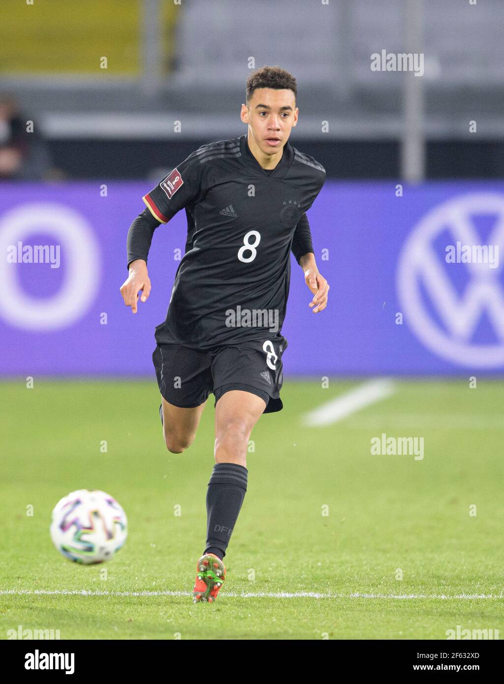 Jamal musiala body -Fotos und -Bildmaterial in hoher Auflösung – Alamy