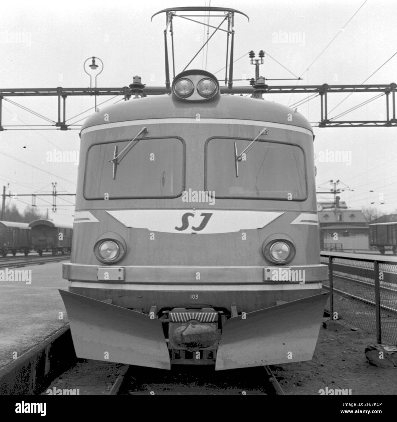 Die Staatsbahnen, SJ y0a2a 103 auch als Paprika Zug in Folk und ...